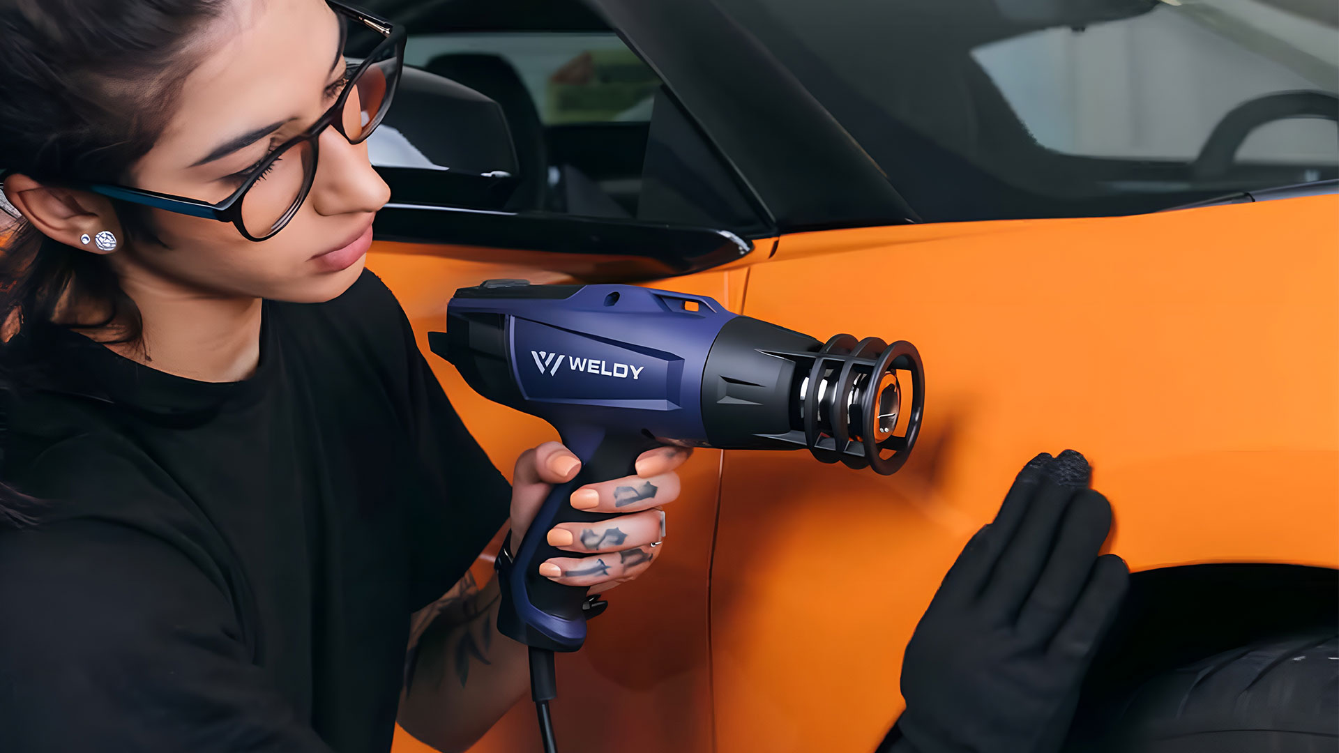 Rotulación de vehículos con pistolas de calor Weldy para profesionales